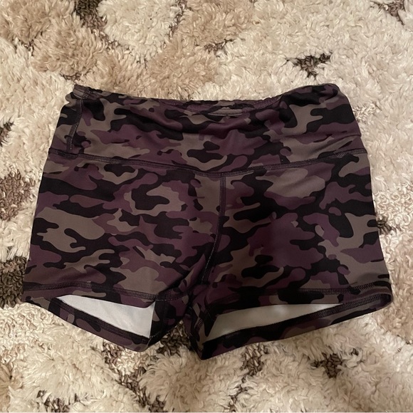Fleo | Shorts | Fleo Medium Camouflage Workout Shorts | Poshmark